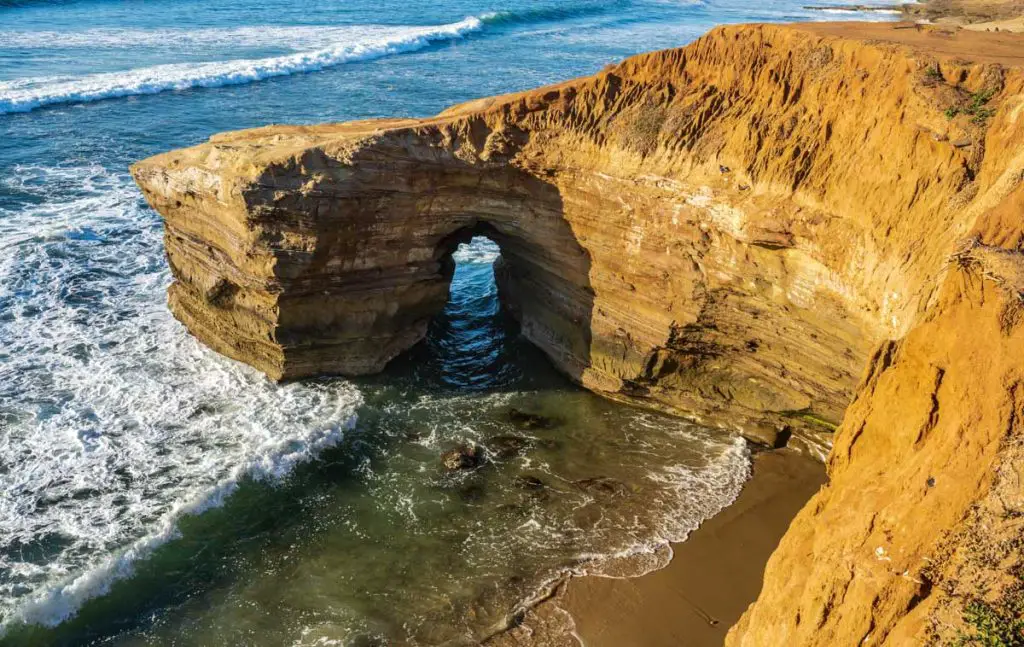 Sunset Cliffs - Exploring Point Loma's Rugged Coastline | Outdoor SoCal